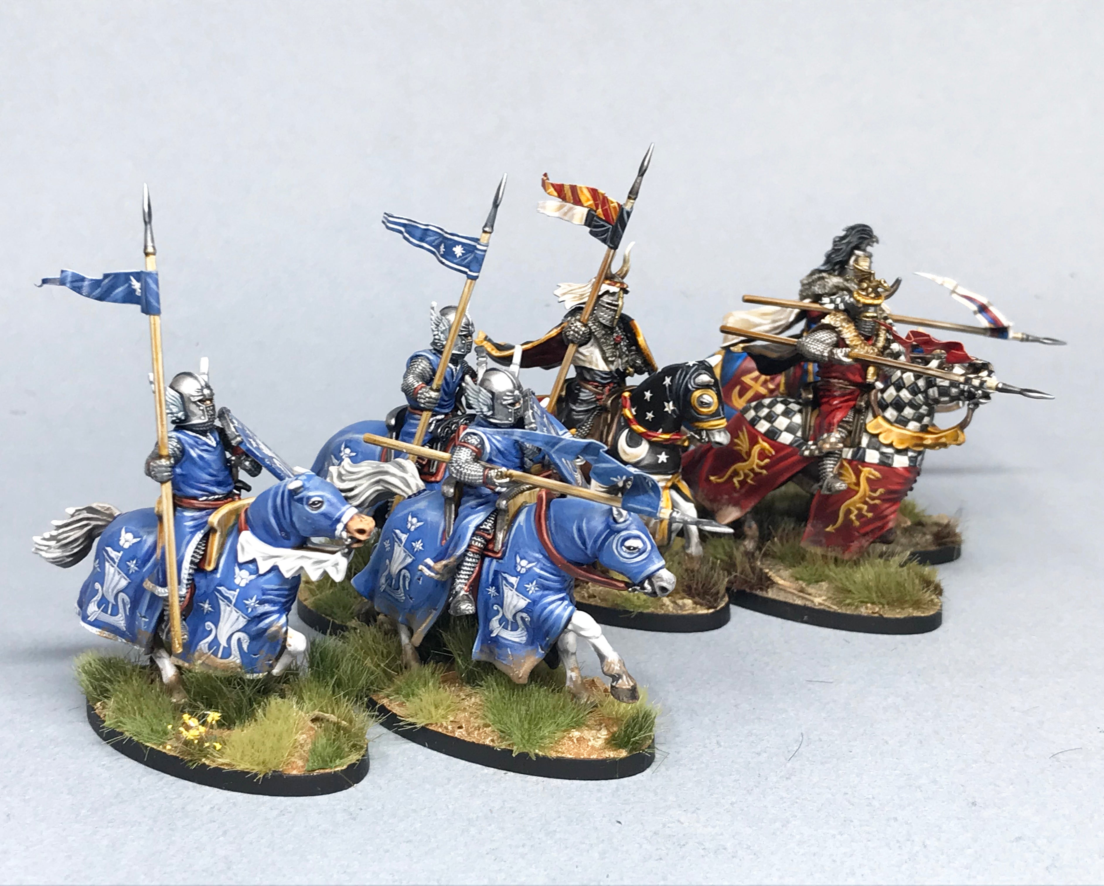 Medieval & Fantasy Heads, Cloaks & Shields - Victrix Limited